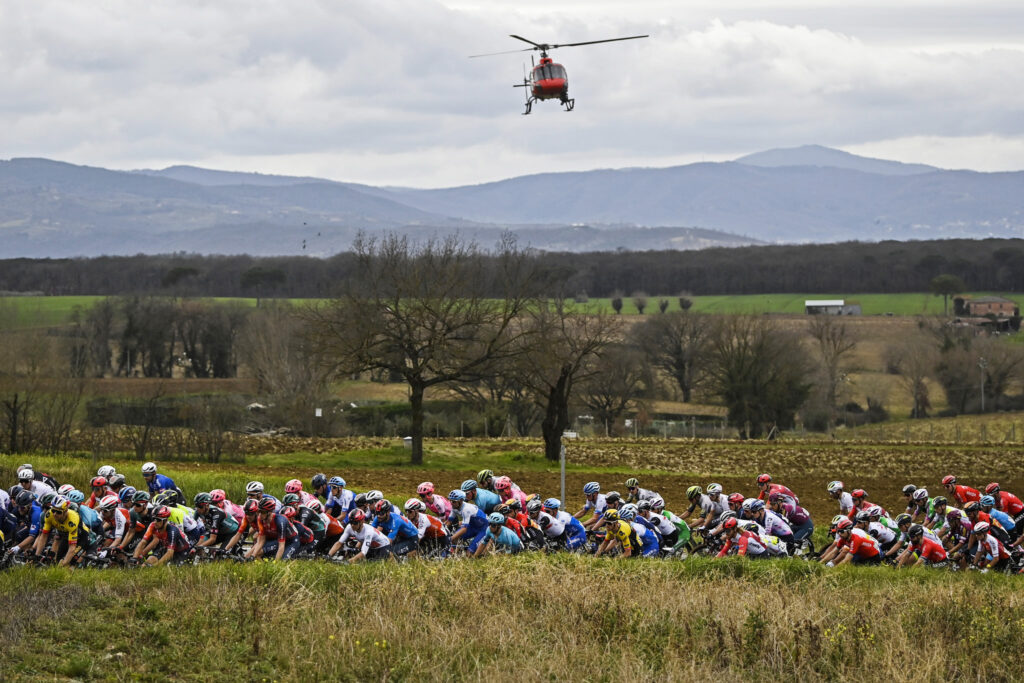 Giro d'Italia 2026 in TV, il palinsesto Eurosport/Discovery+: orari ...