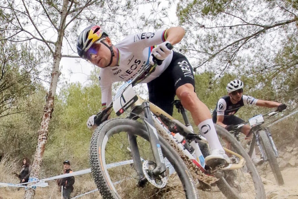 MTB, Tom Pidcock vince anche la prova Olimpica di Crans Montana! Ancora ...