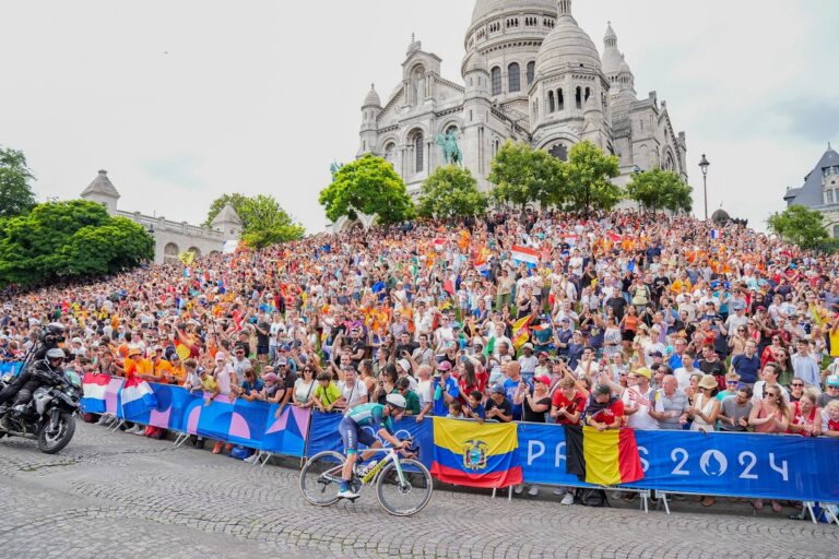 Tour de France 2025, pioggia e temporale a complicare l'ultima tappa ...