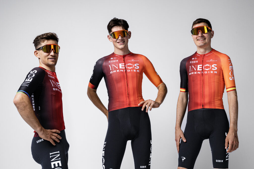 Ineos Grenadiers, presentata ufficialmente la maglia 2025 - SpazioCiclismo