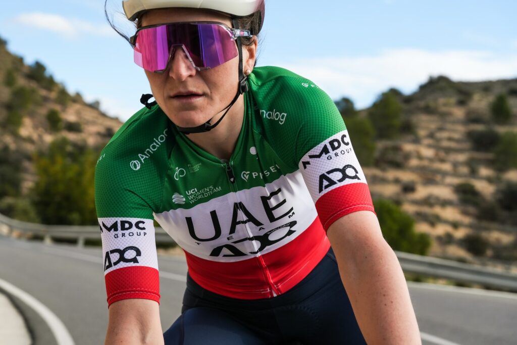 Tour de France Femmes 2025, Elisa Longo Borghini abbandona a causa di ...