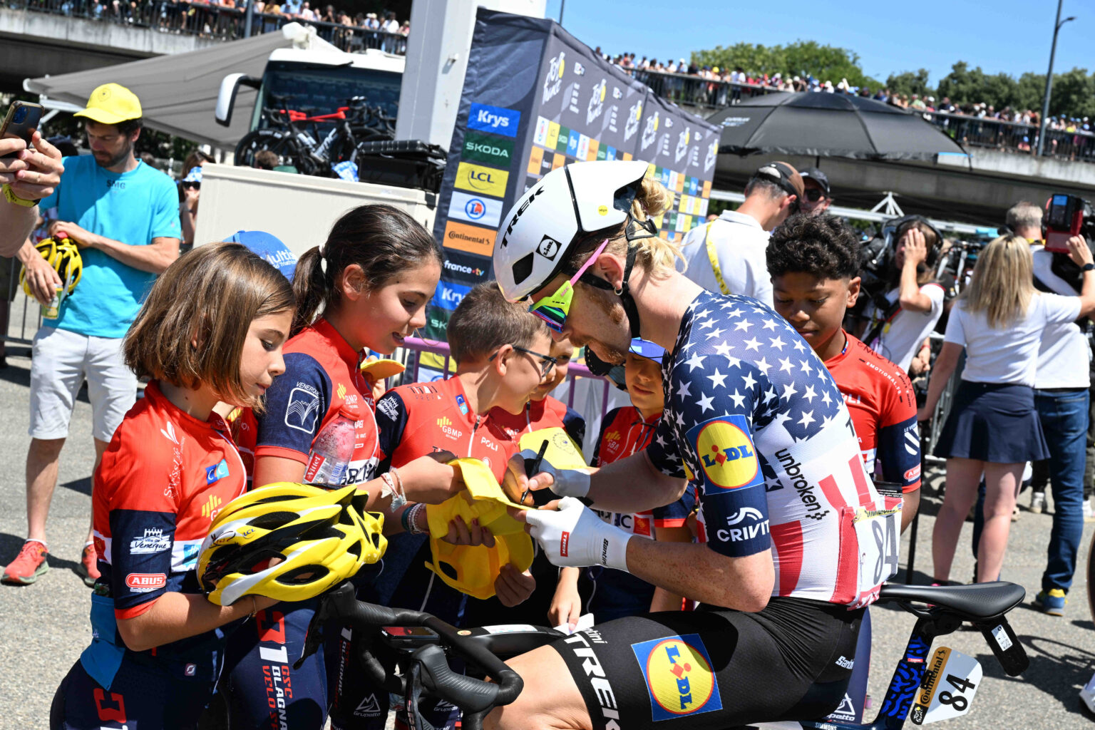 Bokep.malayu charming girl, is more of a girl with Indian