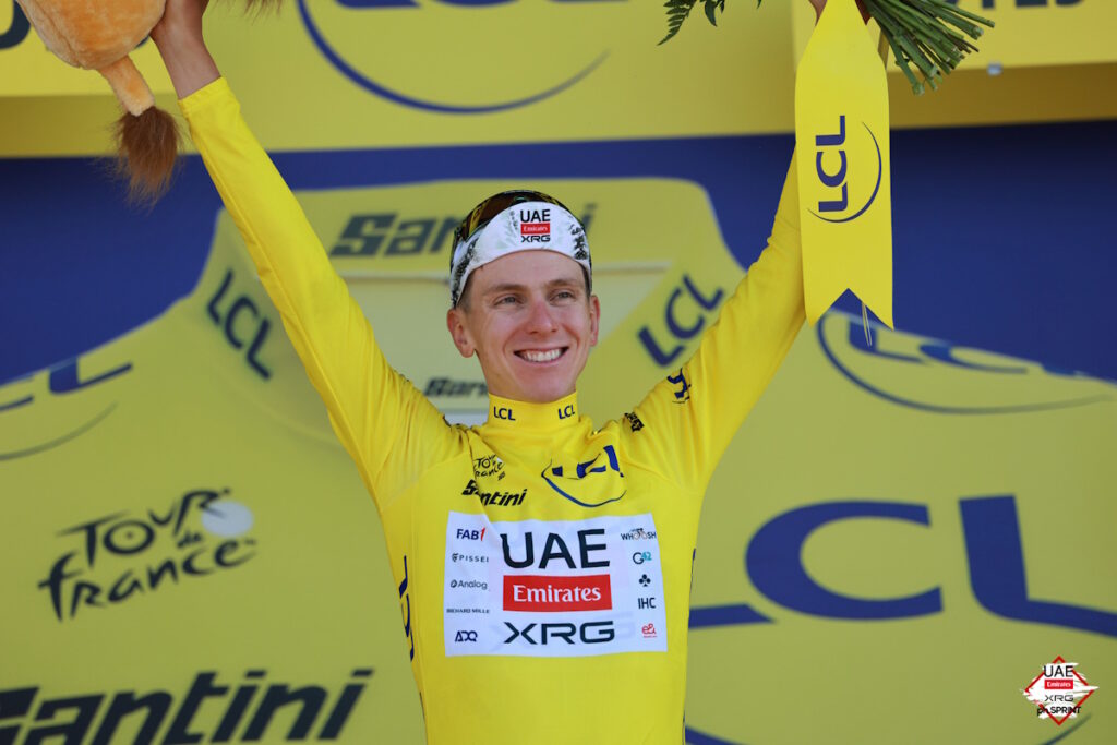 Bokep indo hijab daisy bae1 onlyfans ngewe di mobil lovely