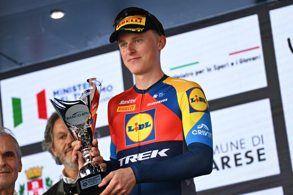Tre Valli Varesine 2025, il 19enne Albert Withen Philipsen secondo solo ...