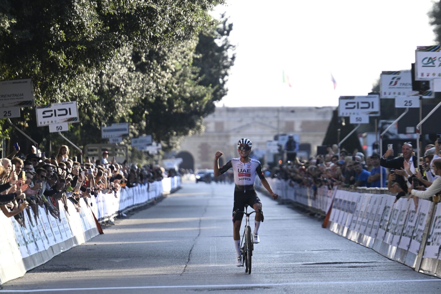 Giro del Veneto 2025, Isaac Del Toro si prende un'altra classica ...