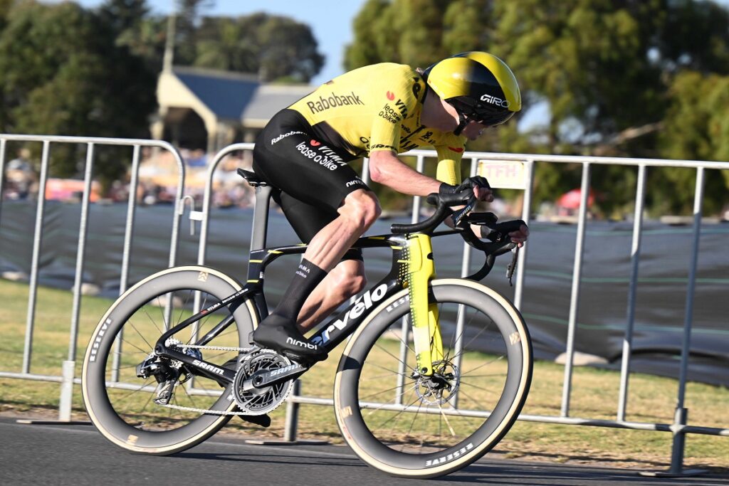 Tour Down Under 2026, frattura della clavicola per Menno Huising a ...