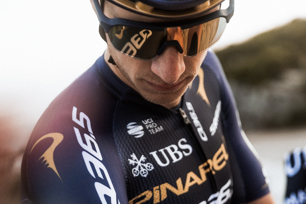 Pinarello-Q36.5, Sam Bennett rivela di aver subito un intervento al ...