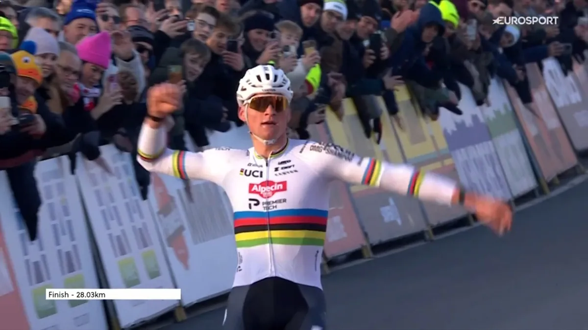 CDM Ciclocross, ennesimo show di Mathieu van der Poel per prendersi il ...