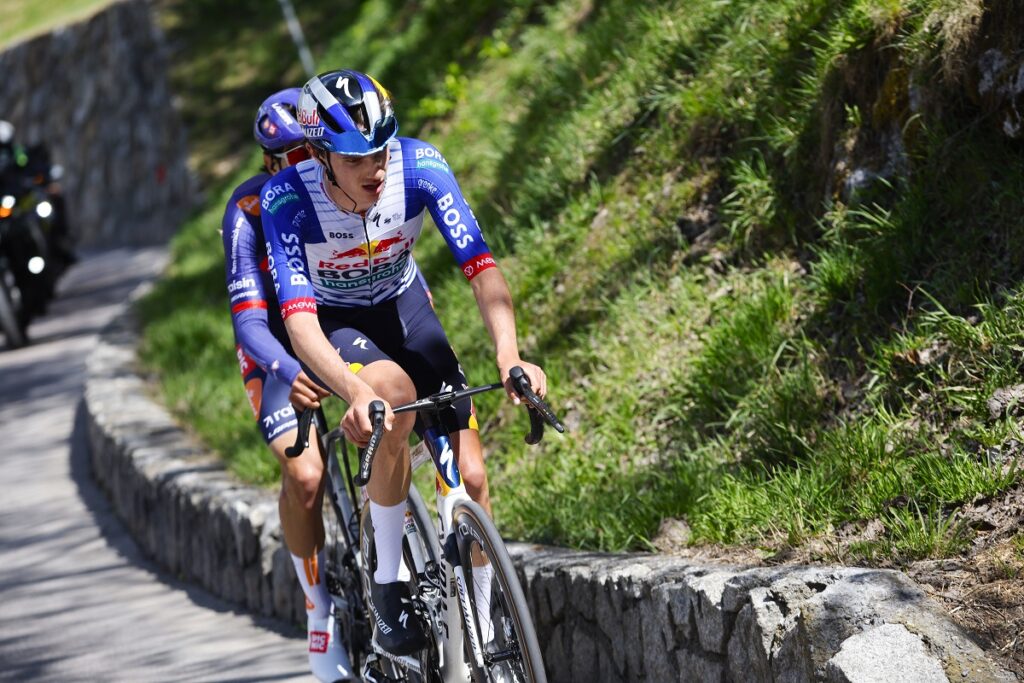 Tour of the Alps 2026, la dedica di Giulio Pellizzari: "Questa vittoria ...
