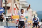 Giro d'Italia 2026, tris di Jhonatan Narváez in fuga! Battuto allo ...