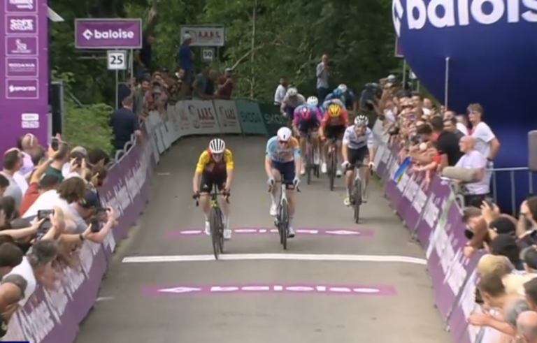 Giro del Belgio 2026, Alex Aranburu domina sul Muro di Durbuy - beffato ...
